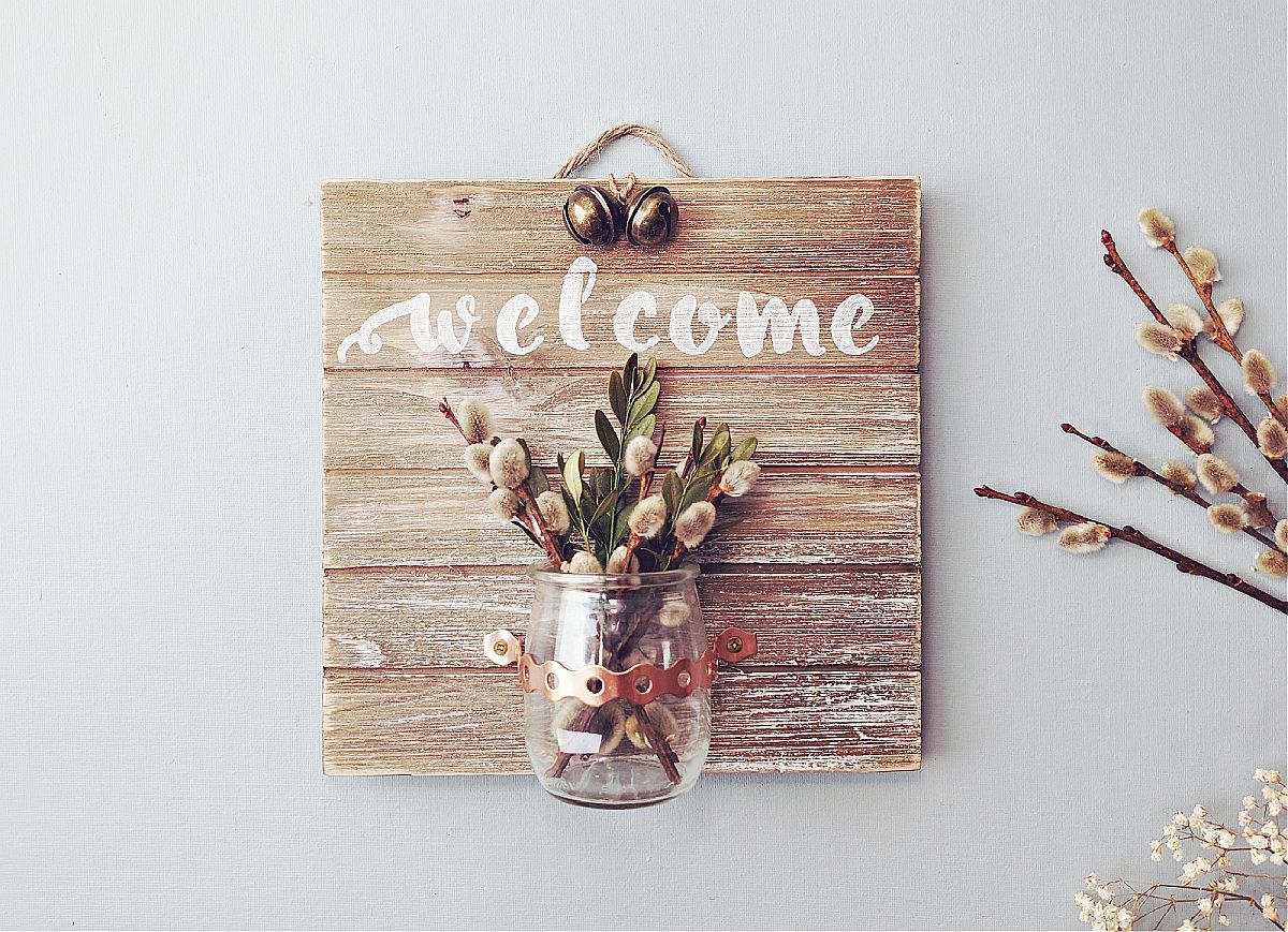How to Make a Rustic Welcome Sign with Mini Vase - Kindred + Willow