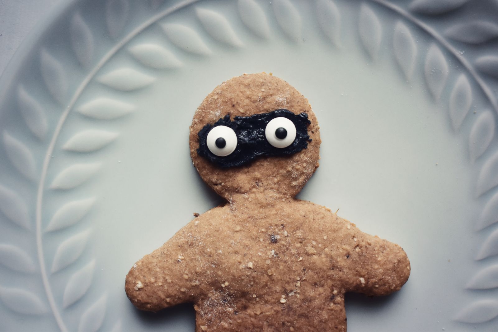 Gingerbread Mummy Cookies - Kindred + Willow