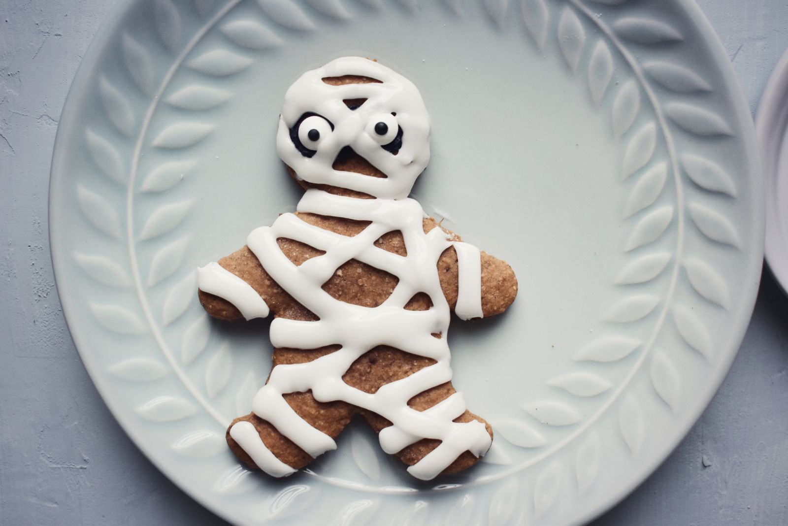 Gingerbread Mummy Cookies - Kindred + Willow