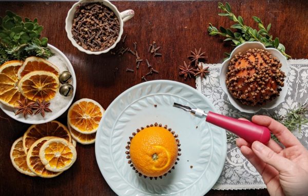 How to Make an Orange Pomander with Cloves - Kindred + Willow